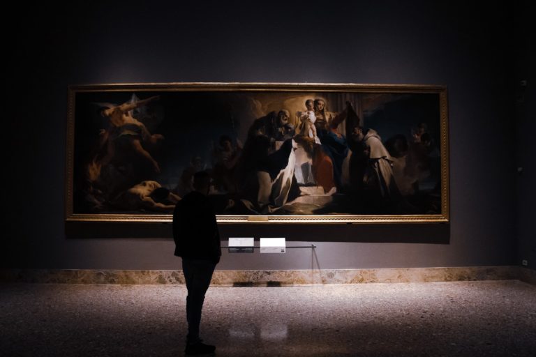 Art Lighting Tips: Illuminate Your Artwork Perfectly